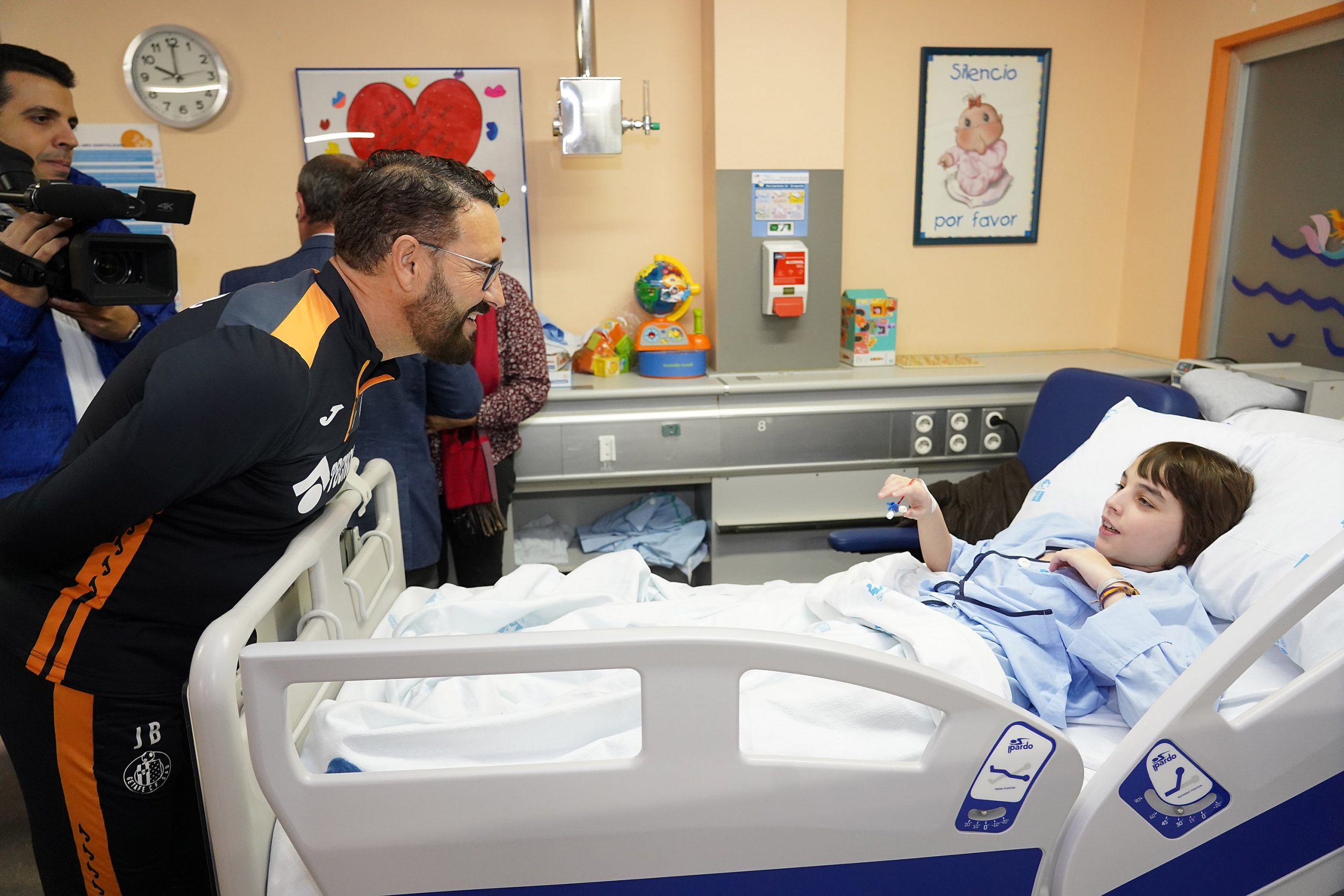 El Hospital de Getafe se llena de ilusión AZULONA - Fundación Getafe CF